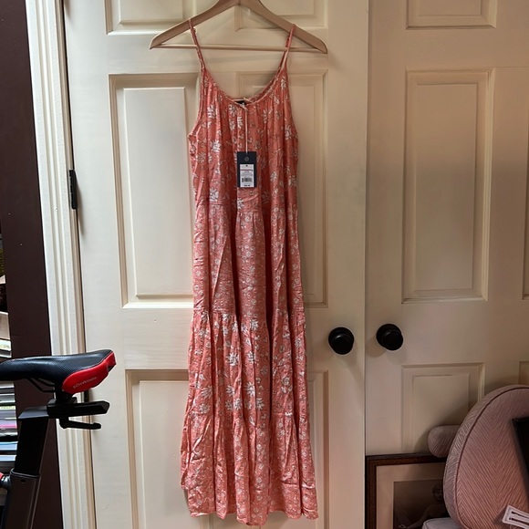 Universal Thread | Dresses | Universal Thread Peach Floral Sundress ...